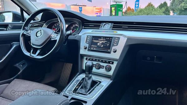 Melns Volkswagen Passat 2015 Tallina, ar dzinēja tilpumu 1.40 L un nobraukumu 196 tūkst. km par 9000 €, foto 5 vietnē AUTOMOTO.COM.LV