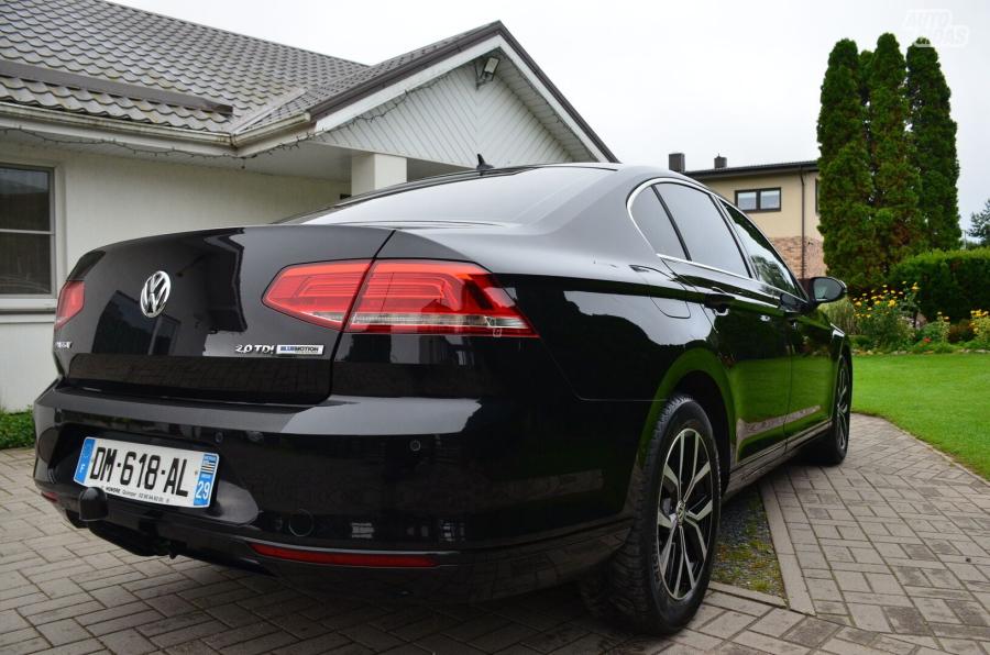 Melns Volkswagen Passat 2015 Kauņa, ar dzinēja tilpumu 2.00 L un nobraukumu 249 tūkst. km par 8650 €, foto 17 vietnē AUTOMOTO.COM.LV