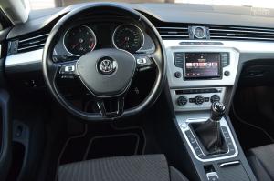 Melns Volkswagen Passat 2015 Kauņa, ar dzinēja tilpumu 2.00 L un nobraukumu 249 tūkst. km par 8650 €, foto 20 vietnē AUTOMOTO.COM.LV