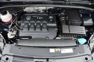 Black Volkswagen Passat 2015 in Kaunas, with an engine capacity of 2.00 L and mileage of 249 thousand km for 8650 €, photo 11 on AUTOMOTO.COM.LV