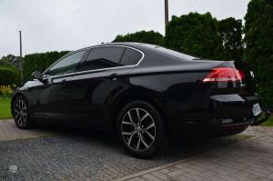 Black Volkswagen Passat 2015 in Kaunas, with an engine capacity of 2.00 L and mileage of 249 thousand km for 8650 €, photo 24 on AUTOMOTO.COM.LV