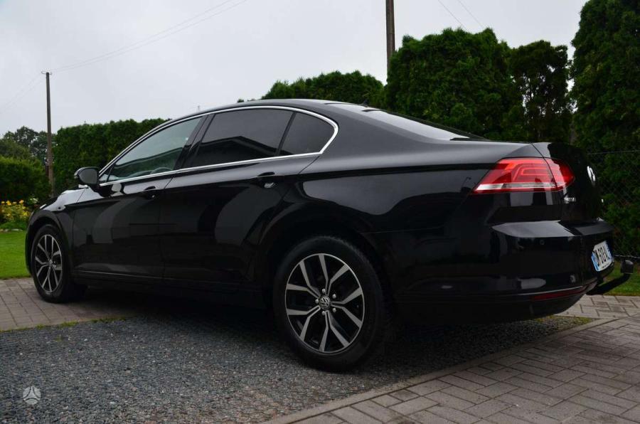 Black Volkswagen Passat 2015 in Kaunas, with an engine capacity of 2.00 L and mileage of 249 thousand km for 8650 €, photo 24 on AUTOMOTO.COM.LV