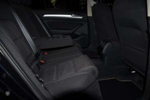 Black Volkswagen Passat 2015 in Kaunas, with an engine capacity of 2.00 L and mileage of 249 thousand km for 8650 €, photo 42 on AUTOMOTO.COM.LV