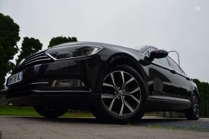 Black Volkswagen Passat 2015 in Kaunas, with an engine capacity of 2.00 L and mileage of 249 thousand km for 8650 €, photo 44 on AUTOMOTO.COM.LV