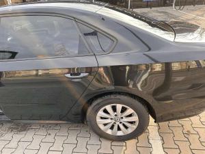 Черный Фольксваген Пассат 2015 в Паневежис, объемом двигателя 1.80 л и пробегом 253 тыс. км за 4500 €, фото 10 на AUTOMOTO.COM.LV