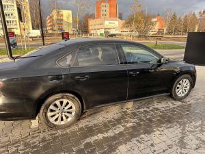 Черный Фольксваген Пассат 2015 в Паневежис, объемом двигателя 1.80 л и пробегом 253 тыс. км за 4500 €, фото 18 на AUTOMOTO.COM.LV
