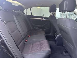 Melns Volkswagen Passat 2015 Nemenčinė, ar dzinēja tilpumu 1.97 L un nobraukumu 357 tūkst. km par 5600 €, foto 12 vietnē AUTOMOTO.COM.LV