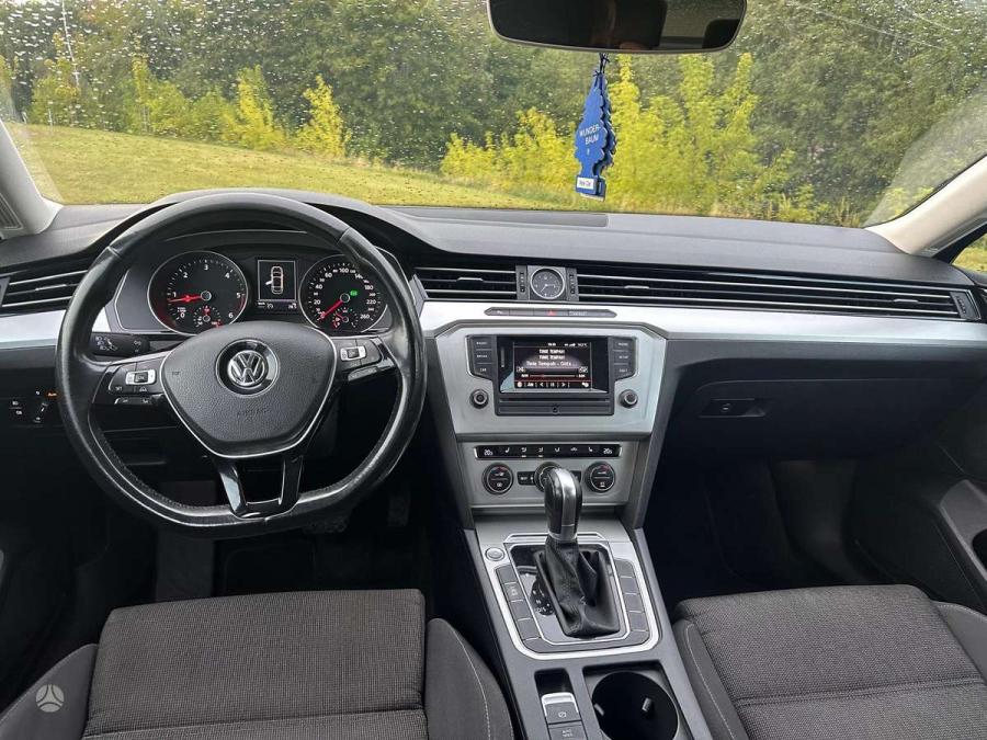 Melns Volkswagen Passat 2015 Nemenčinė, ar dzinēja tilpumu 1.97 L un nobraukumu 357 tūkst. km par 5600 €, foto 14 vietnē AUTOMOTO.COM.LV