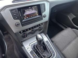 Melns Volkswagen Passat 2015 Nemenčinė, ar dzinēja tilpumu 1.97 L un nobraukumu 357 tūkst. km par 5600 €, foto 17 vietnē AUTOMOTO.COM.LV