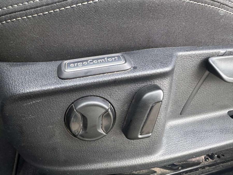 Melns Volkswagen Passat 2015 Nemenčinė, ar dzinēja tilpumu 1.97 L un nobraukumu 357 tūkst. km par 5600 €, foto 19 vietnē AUTOMOTO.COM.LV