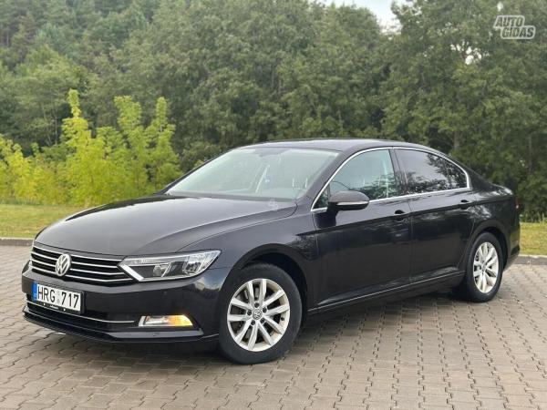 Фольксваген Пассат 2015 в Вильнюс на AUTOMOTO.COM.LV Черный Фольксваген Пассат 2015 в Вильнюс, объемом двигателя 2.00 л и пробегом 357 тыс. км за 5600 €, фото 1 на AUTOMOTO.COM.LV