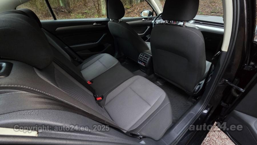 Black Volkswagen Passat 2016 in Tallinn, with an engine capacity of 1.40 L and mileage of 264 thousand km for 7900 €, photo 10 on AUTOMOTO.COM.LV
