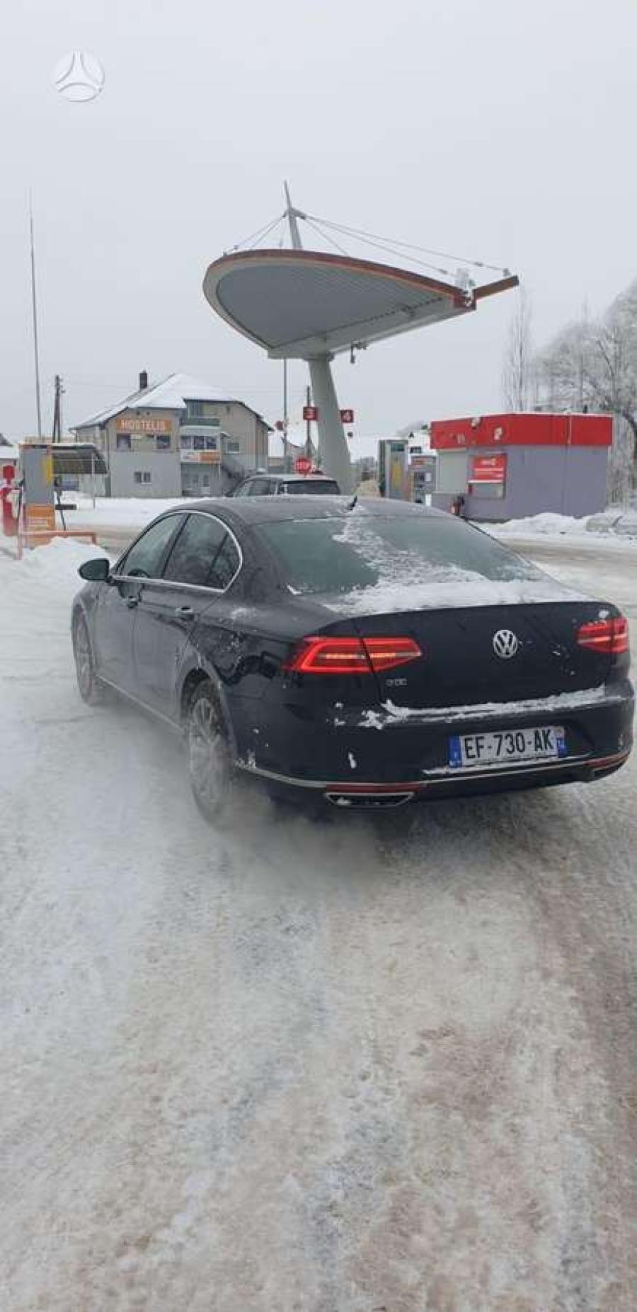 Black Volkswagen Passat 2016 in Taurage, with an engine capacity of 1.40 L and mileage of 192 thousand km for 10400 €, photo 7 on AUTOMOTO.COM.LV