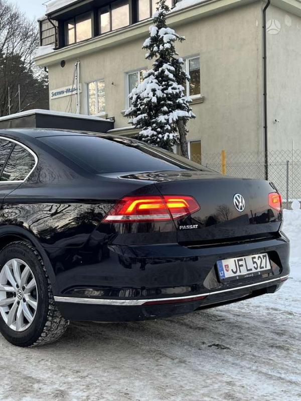 Black Volkswagen Passat 2016 in Vilnius, with an engine capacity of 1.40 L and mileage of 216 thousand km for 10000 €, photo 4 on AUTOMOTO.COM.LV