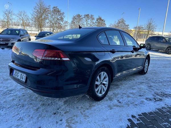 Melns Volkswagen Passat 2016 Šauļi, ar dzinēja tilpumu 1.40 L un nobraukumu 210 tūkst. km par 8700 €, foto 5 vietnē AUTOMOTO.COM.LV