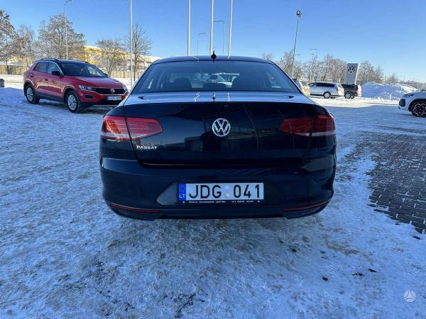 Melns Volkswagen Passat 2016 Šauļi, ar dzinēja tilpumu 1.40 L un nobraukumu 210 tūkst. km par 8700 €, foto 6 vietnē AUTOMOTO.COM.LV