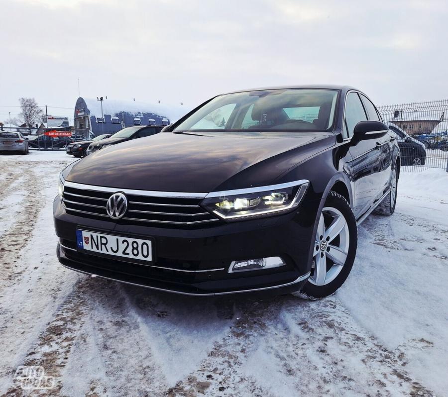 Black Volkswagen Passat 2016 in Radviliskis, with an engine capacity of 1.40 L and mileage of 269 thousand km for 9300 €, photo 2 on AUTOMOTO.COM.LV