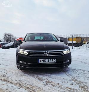 Black Volkswagen Passat 2016 in Radviliskis, with an engine capacity of 1.40 L and mileage of 269 thousand km for 9300 €, photo 3 on AUTOMOTO.COM.LV