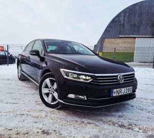 Black Volkswagen Passat 2016 in Radviliskis, with an engine capacity of 1.40 L and mileage of 269 thousand km for 9300 €, photo 4 on AUTOMOTO.COM.LV