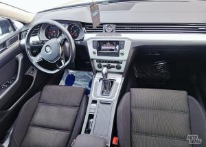 Black Volkswagen Passat 2016 in Radviliskis, with an engine capacity of 1.40 L and mileage of 269 thousand km for 9300 €, photo 11 on AUTOMOTO.COM.LV