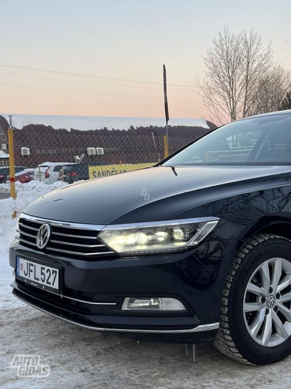 Black Volkswagen Passat 2016 in Vilnius, with an engine capacity of 1.40 L and mileage of 216 thousand km for 10000 €, photo 2 on AUTOMOTO.COM.LV