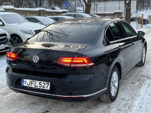 Black Volkswagen Passat 2016 in Vilnius, with an engine capacity of 1.40 L and mileage of 216 thousand km for 10000 €, photo 6 on AUTOMOTO.COM.LV