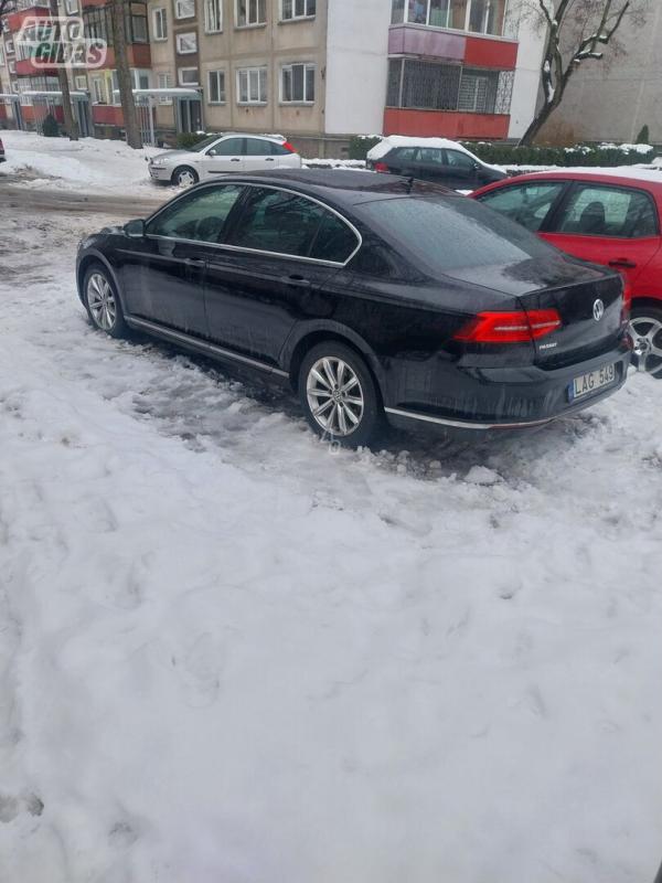 Black Volkswagen Passat 2016 in Kaunas, with an engine capacity of 1.60 L and mileage of 290 thousand km for 7500 €, photo 1 on AUTOMOTO.COM.LV