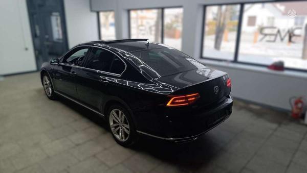 Melns Volkswagen Passat 2016 Alīta, ar dzinēja tilpumu 1.40 L un nobraukumu 320 tūkst. km par 7999 €, foto 6 vietnē AUTOMOTO.COM.LV