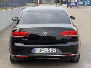 Black Volkswagen Passat 2016 in Vilnius, with an engine capacity of 1.40 L and mileage of 216 thousand km for 10000 €, photo 3 on AUTOMOTO.COM.LV