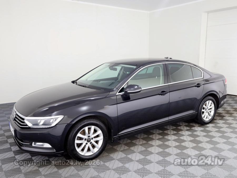 Melns Volkswagen Passat 2016 Tallina, ar dzinēja tilpumu 1.40 L un nobraukumu 262 tūkst. km par 5999 €, foto 3 vietnē AUTOMOTO.COM.LV