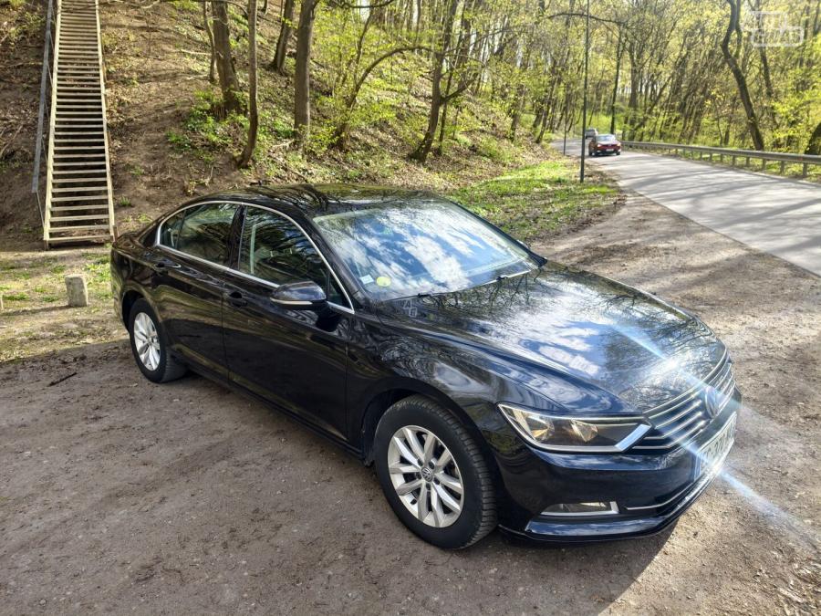 Black Volkswagen Passat 2016 in Kaunas, with an engine capacity of 1.60 L and mileage of 278 thousand km for 6555 €, photo 1 on AUTOMOTO.COM.LV