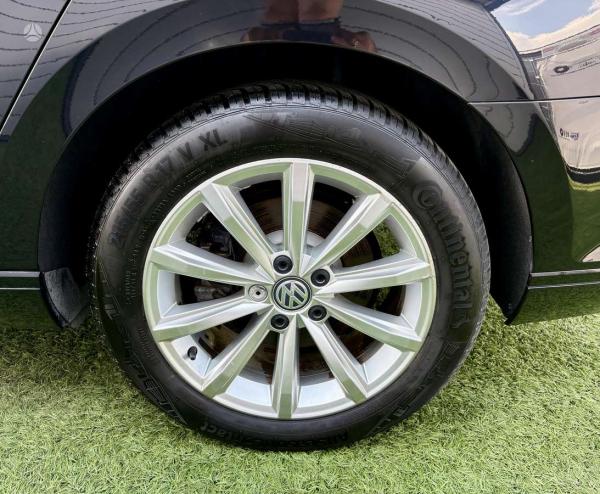 Melns Volkswagen Passat 2016 Panevēža, ar dzinēja tilpumu 1.60 L un nobraukumu 181 tūkst. km par 9300 €, foto 8 vietnē AUTOMOTO.COM.LV