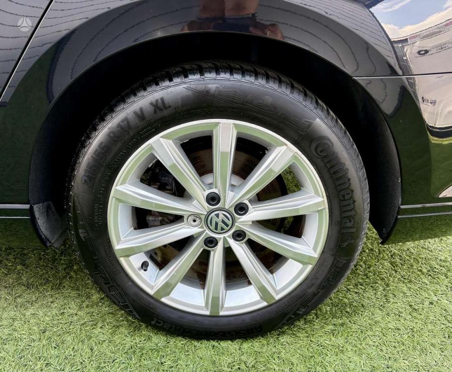 Melns Volkswagen Passat 2016 Panevēža, ar dzinēja tilpumu 1.60 L un nobraukumu 181 tūkst. km par 9300 €, foto 9 vietnē AUTOMOTO.COM.LV