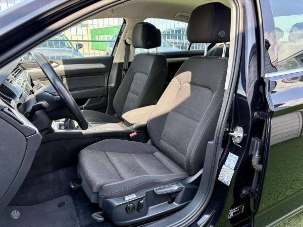Melns Volkswagen Passat 2016 Panevēža, ar dzinēja tilpumu 1.60 L un nobraukumu 181 tūkst. km par 9300 €, foto 10 vietnē AUTOMOTO.COM.LV