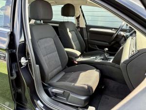Melns Volkswagen Passat 2016 Panevēža, ar dzinēja tilpumu 1.60 L un nobraukumu 181 tūkst. km par 9300 €, foto 20 vietnē AUTOMOTO.COM.LV