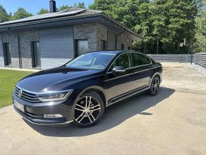 Melns Volkswagen Passat 2016 Klaipėda, ar dzinēja tilpumu 1.40 L un nobraukumu 277 tūkst. km par 9499 €, foto  vietnē AUTOMOTO.COM.LV