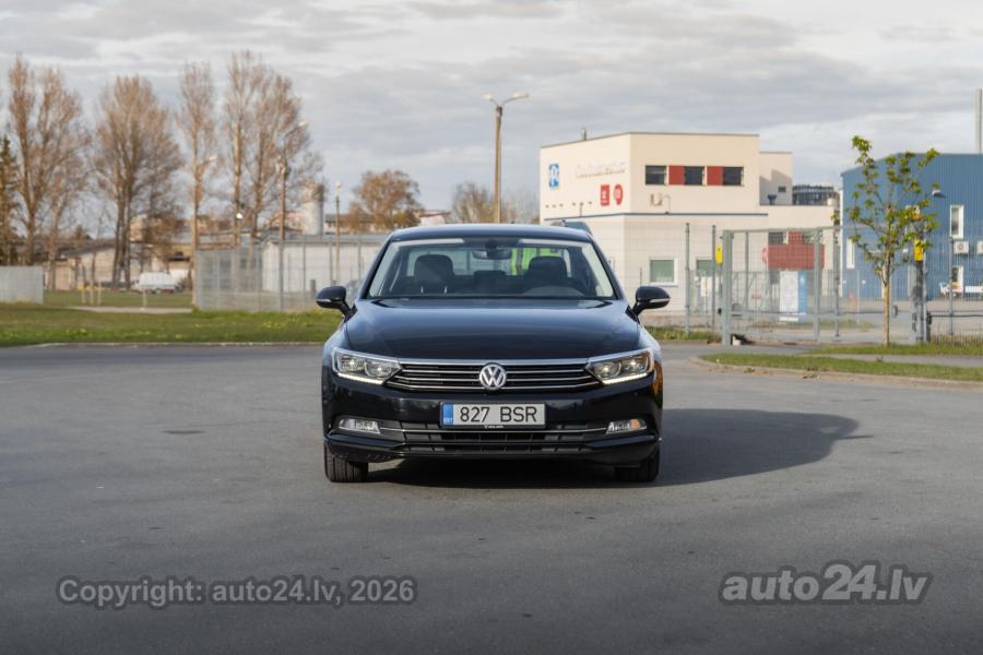 Black Volkswagen Passat 2016 in Tallinn, with an engine capacity of 1.40 L and mileage of 120 thousand km for 13500 €, photo 9 on AUTOMOTO.COM.LV