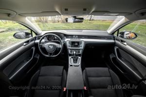 Black Volkswagen Passat 2016 in Tallinn, with an engine capacity of 1.40 L and mileage of 120 thousand km for 13500 €, photo 12 on AUTOMOTO.COM.LV