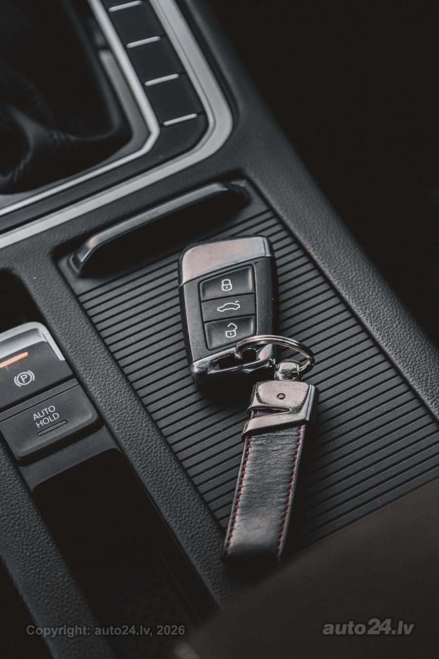 Black Volkswagen Passat 2016 in Tallinn, with an engine capacity of 1.40 L and mileage of 120 thousand km for 13500 €, photo 16 on AUTOMOTO.COM.LV