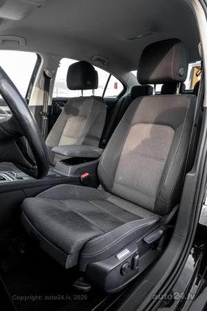 Black Volkswagen Passat 2016 in Tallinn, with an engine capacity of 1.40 L and mileage of 120 thousand km for 13500 €, photo 17 on AUTOMOTO.COM.LV