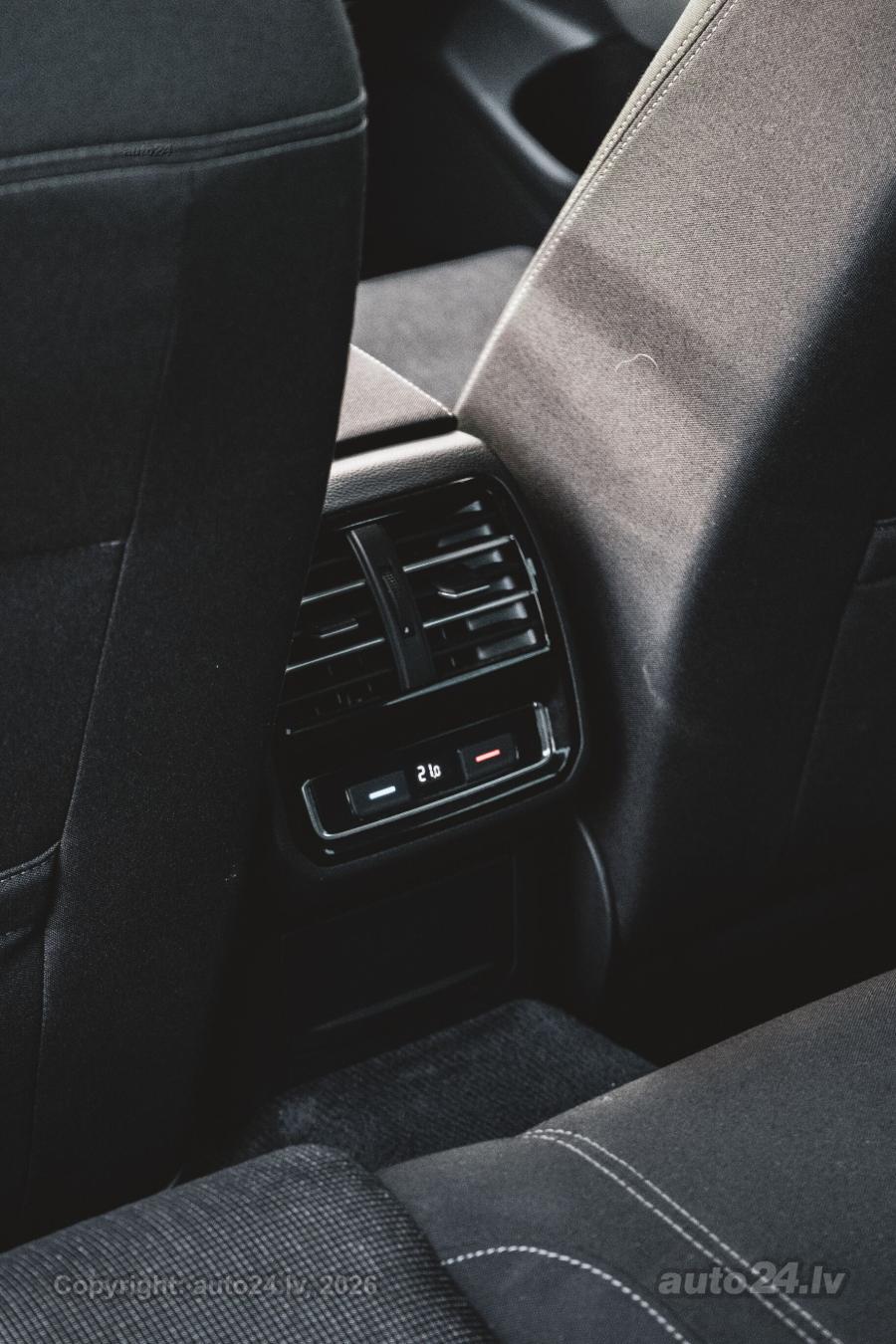Black Volkswagen Passat 2016 in Tallinn, with an engine capacity of 1.40 L and mileage of 120 thousand km for 13500 €, photo 19 on AUTOMOTO.COM.LV