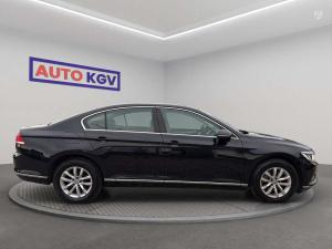 Black Volkswagen Passat 2016 in Kaunas, with an engine capacity of 2.00 L and mileage of 230 thousand km for 9999 €, photo 7 on AUTOMOTO.COM.LV
