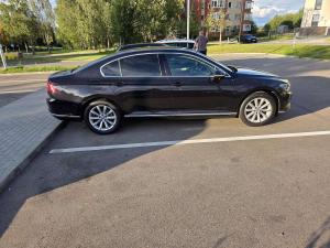 Black Volkswagen Passat 2016 in Vilnius, with an engine capacity of 1.80 L and mileage of 286 thousand km for 10000 €, photo 7 on AUTOMOTO.COM.LV