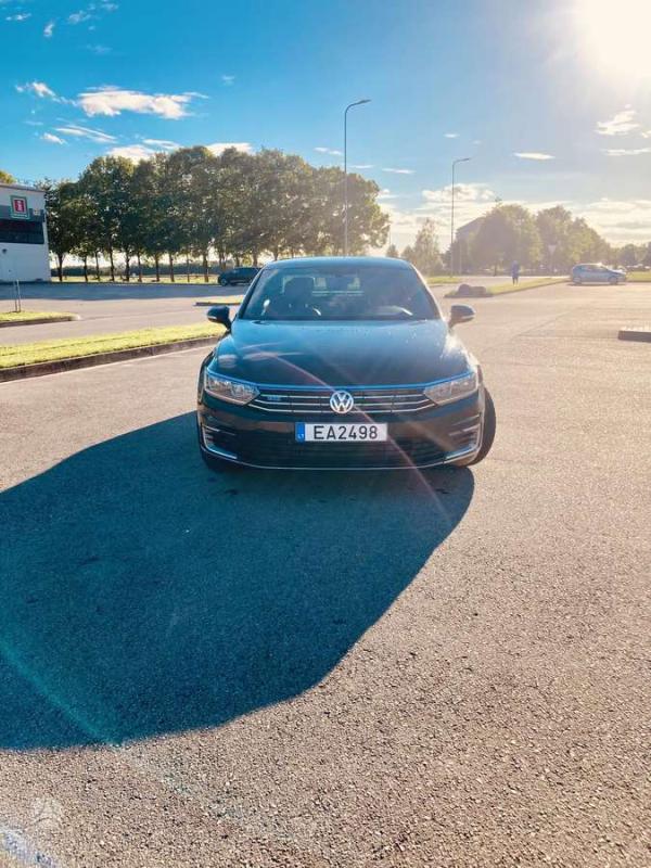 Melns Volkswagen Passat 2016 Kauņa, ar dzinēja tilpumu 1.40 L un nobraukumu 236 tūkst. km par 11000 €, foto 5 vietnē AUTOMOTO.COM.LV