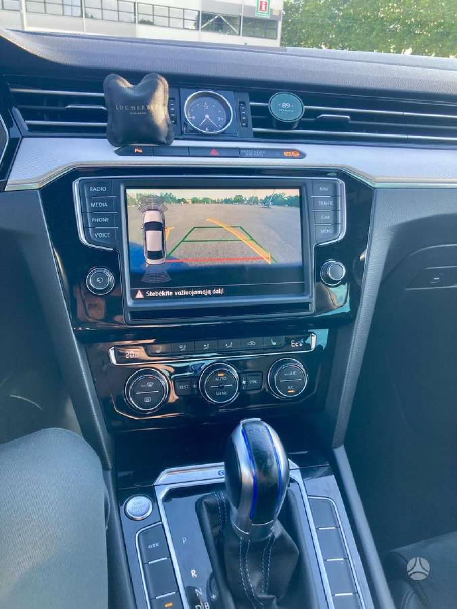 Melns Volkswagen Passat 2016 Kauņa, ar dzinēja tilpumu 1.40 L un nobraukumu 236 tūkst. km par 11000 €, foto 15 vietnē AUTOMOTO.COM.LV