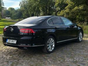 Black Volkswagen Passat 2016 in Tallinn, with an engine capacity of 1.80 L and mileage of 157 thousand km for 14900 €, photo 4 on AUTOMOTO.COM.LV