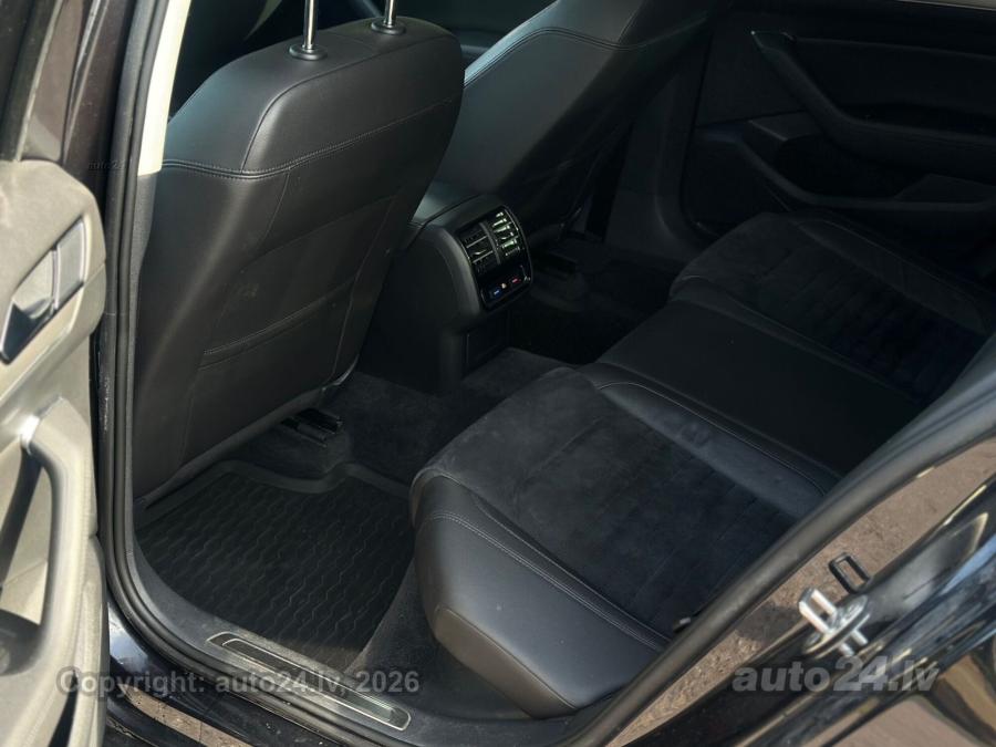 Black Volkswagen Passat 2016 in Tallinn, with an engine capacity of 1.80 L and mileage of 157 thousand km for 14900 €, photo 7 on AUTOMOTO.COM.LV