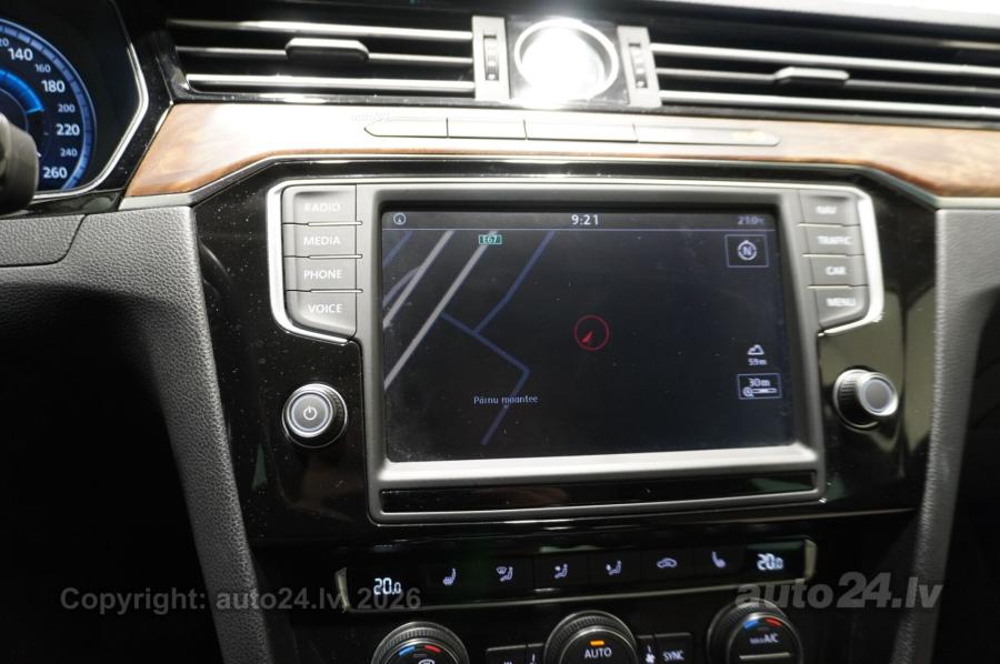 Melns Volkswagen Passat 2016 Tallina, ar dzinēja tilpumu 1.40 L un nobraukumu 149 tūkst. km par 11900 €, foto 18 vietnē AUTOMOTO.COM.LV