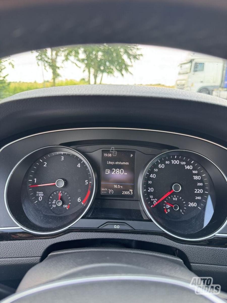 Melns Volkswagen Passat 2016 Klaipėda, ar dzinēja tilpumu 2.00 L un nobraukumu 376 tūkst. km par 6600 €, foto 18 vietnē AUTOMOTO.COM.LV