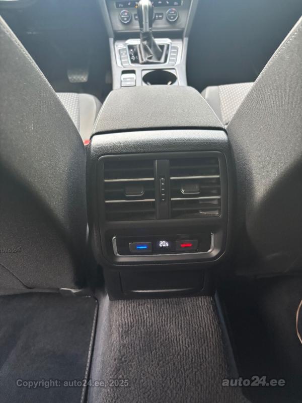 Black Volkswagen Passat 2017 in Rapla, with an engine capacity of 1.40 L and mileage of 226 thousand km for 6640 €, photo 11 on AUTOMOTO.COM.LV